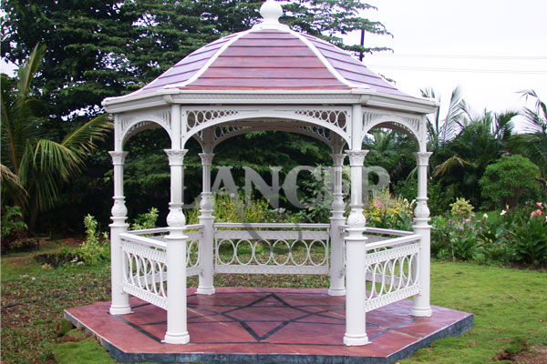 Lancer-Treasure Island (Lampposts-Gazebos)